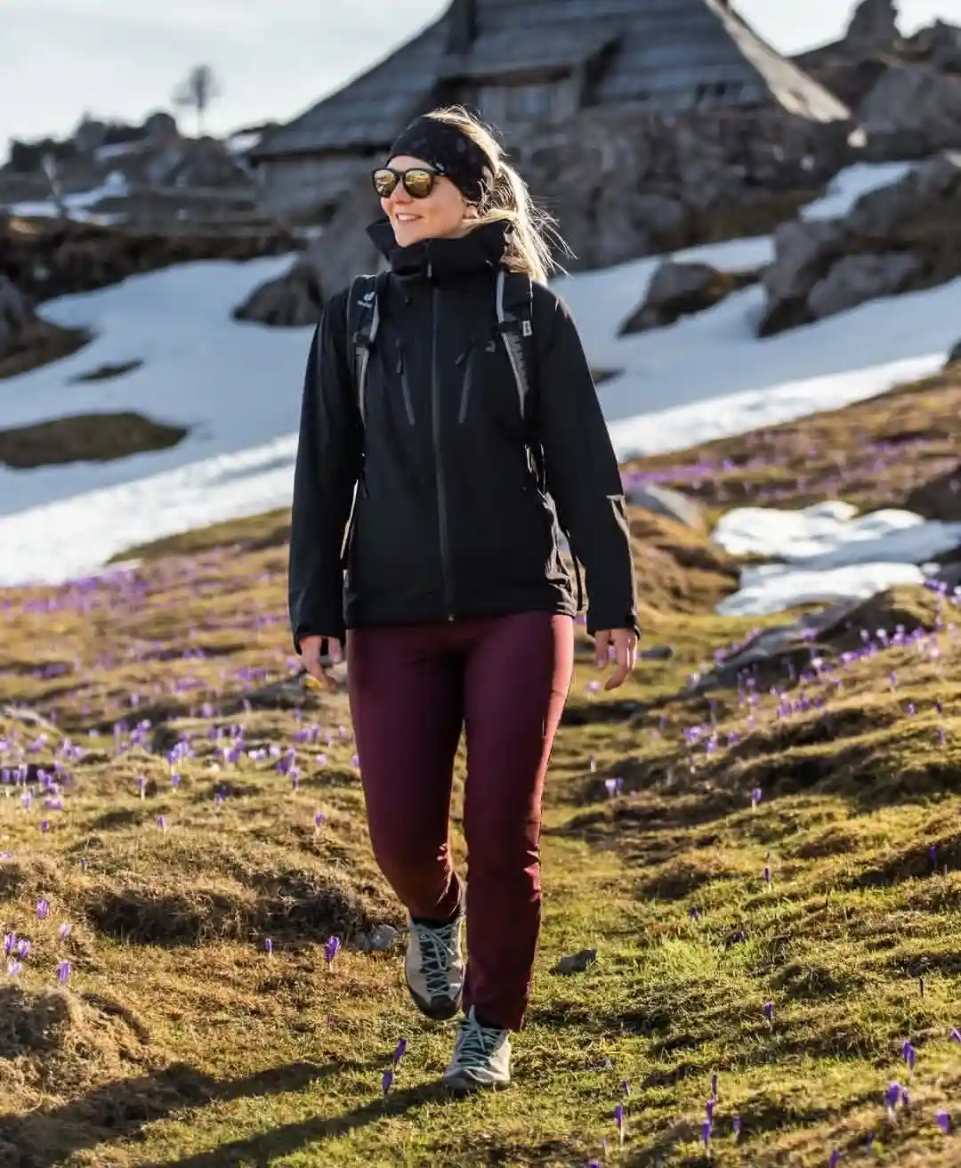 Mountain Outfit Ideas for Women: 15 Stylish and Practical Looks for ...